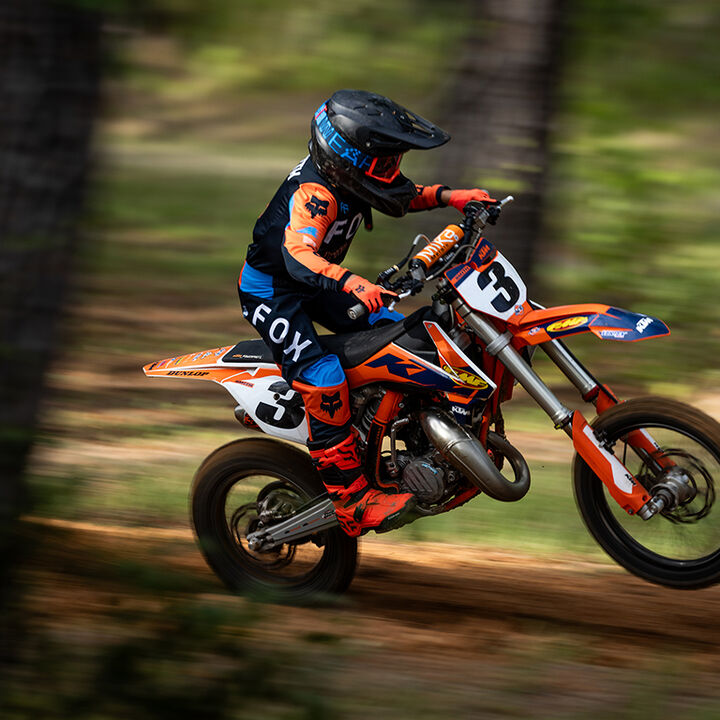 Fox Moto - Motocross & Enduro | Fox Racing® Ireland